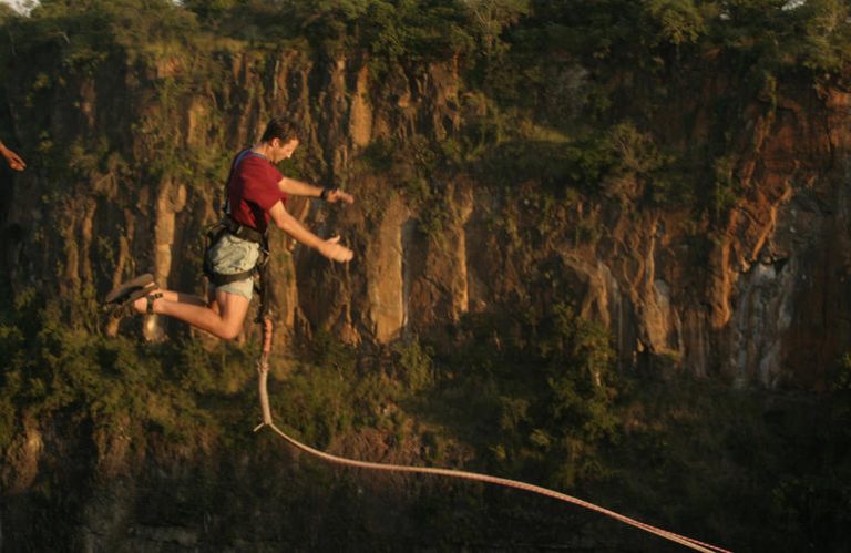 A First Timers Guide to Gorge Swinging at Victoria Falls: All you need ...
